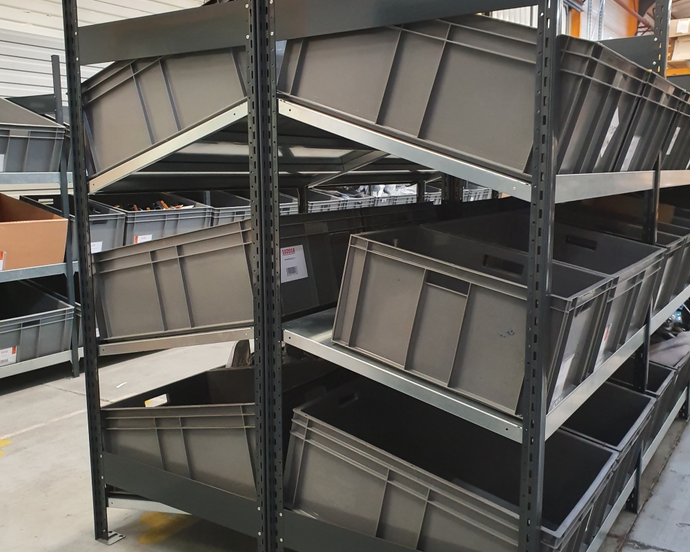 Rayonnage incliné bacs et cartons pour le picking - Provost